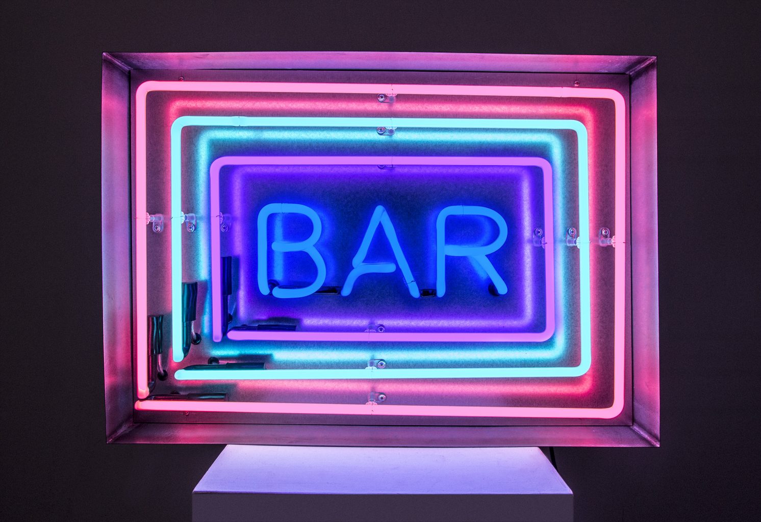 Neon Bar 2 - Kemp London - Bespoke neon signs and prop hire.