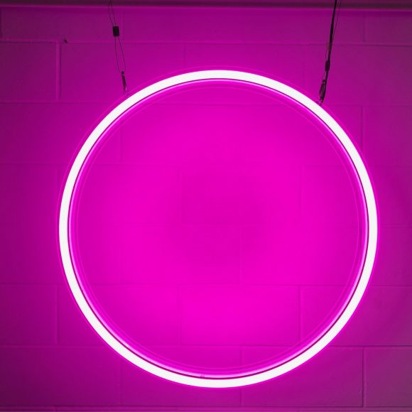 Prop Hire - Kemp London - Bespoke neon signs, prop hire, large format ...