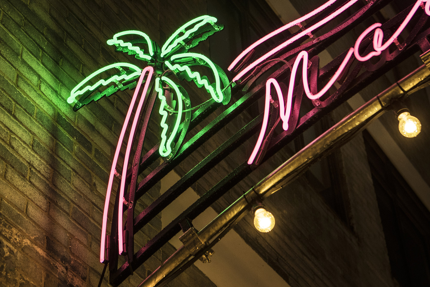 MARE STREET MARKET GARDEN - Kemp London - Bespoke neon signs, prop hire ...